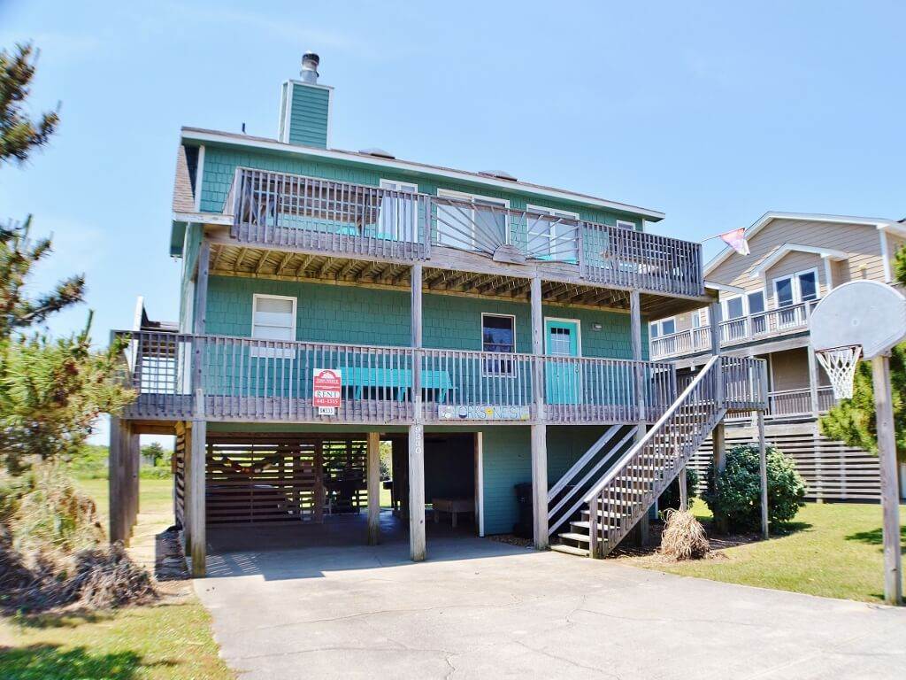 OBX Family Fun – well traveled child